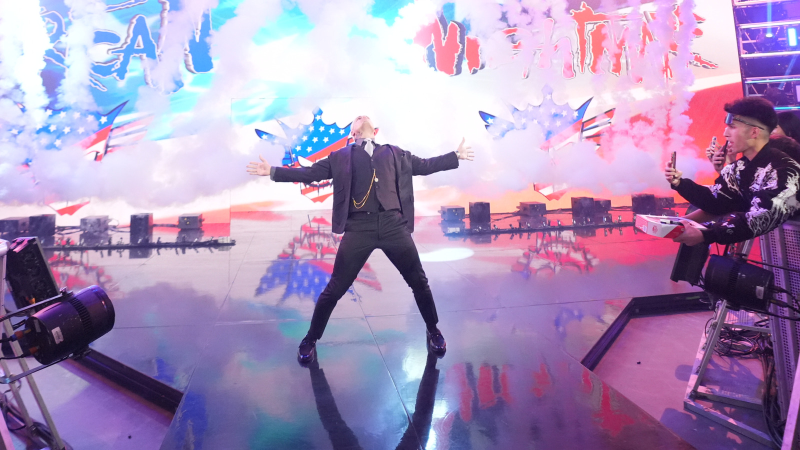 Cody Rhodes gana el evento principal de cuatro vías de la WWE Smackdown ...