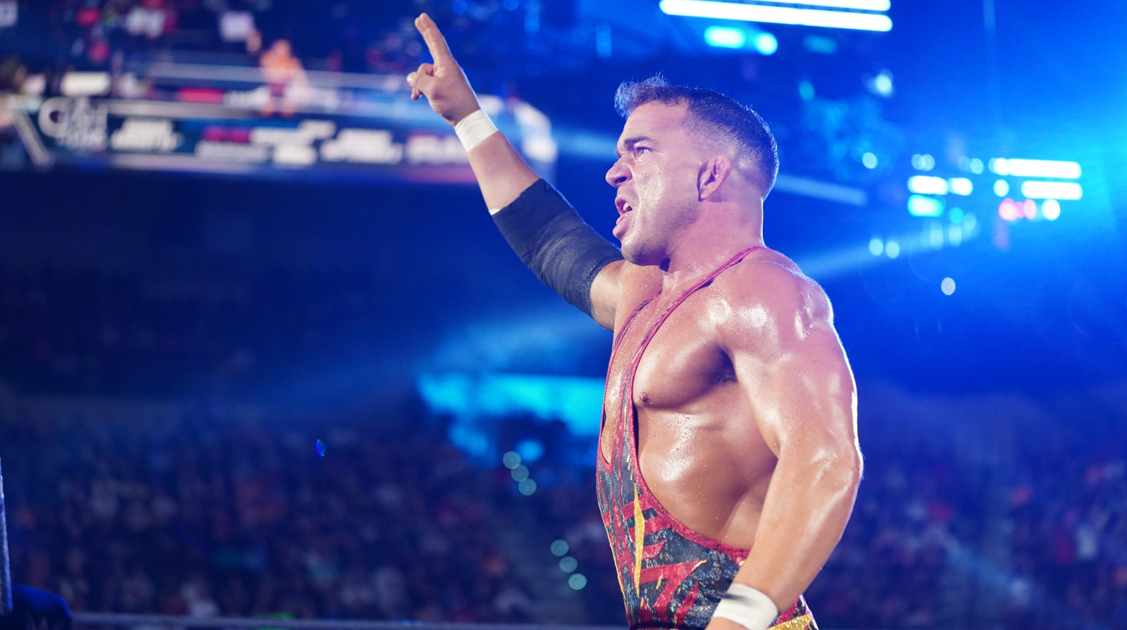 Dave Meltzer y Bryan Álvarez proporcionan actualizaciones sobre la larga lista de estrellas de ...