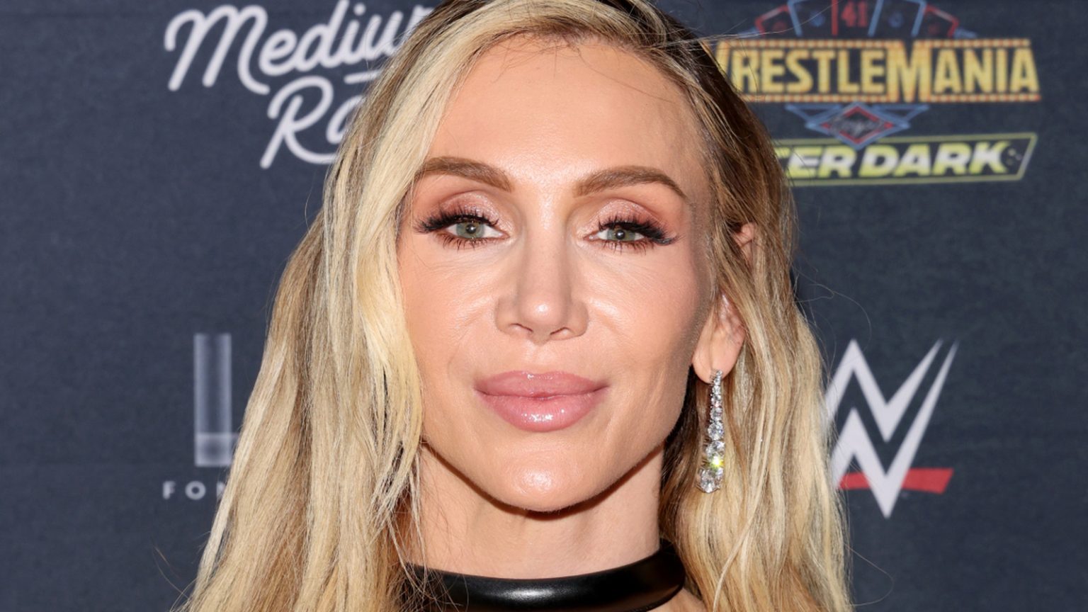 Charlotte Flair mira hacia atrás en asistir al histórico evento ...