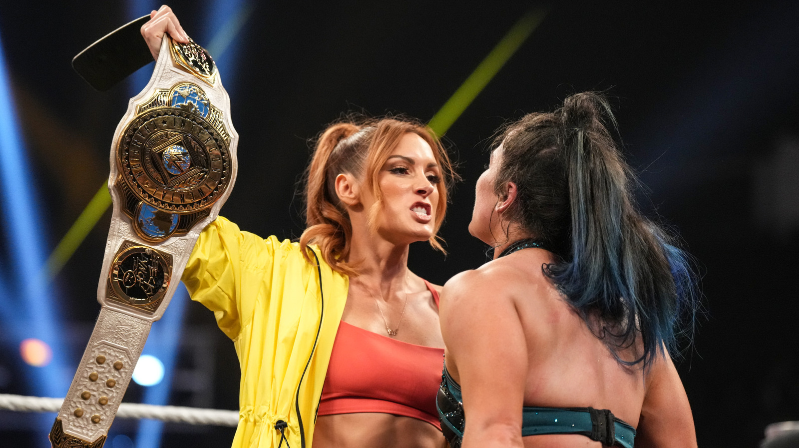 Becky Lynch retiene el título de la IC de la WWE Women después de que Bayley interfiere en ...