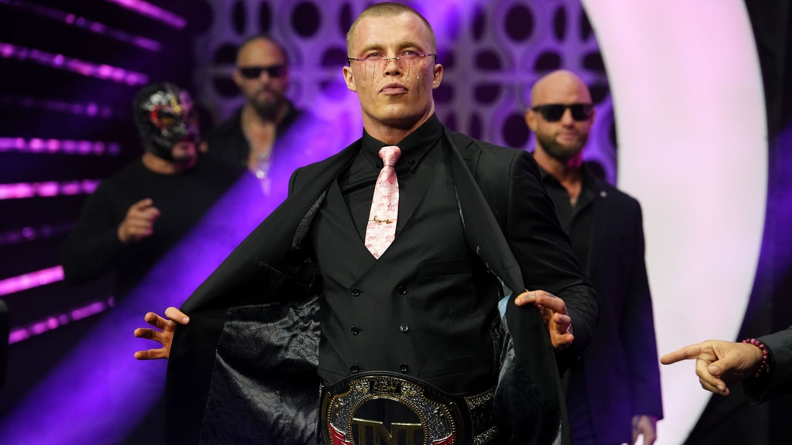 Kyle Fletcher derrota a Tomohiro Ishii en una colisión AEW, gana la primera defensa del título ...