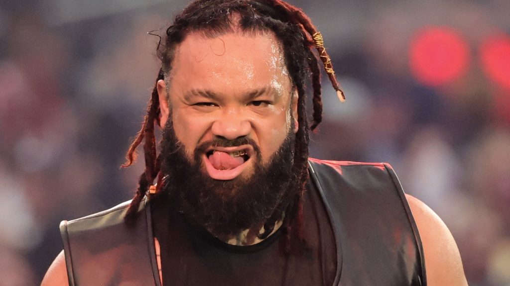 Jacob Fatu regresa en WWE Smackdown, presenta a Drew McIntyre